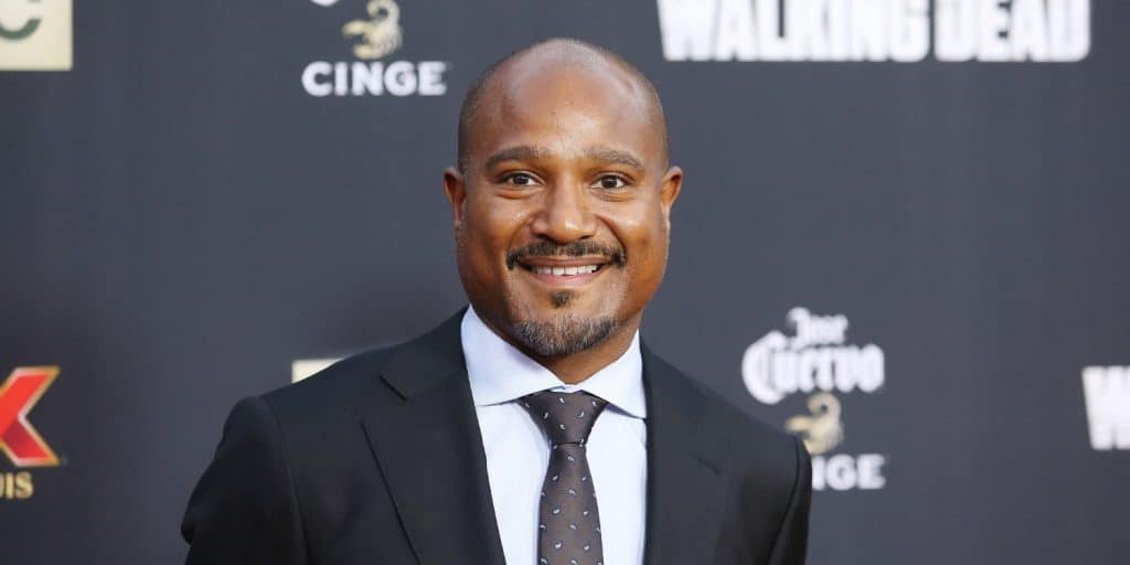 Shawn Ashmore Wiki: Twin Brother Aaron Ashmore, Wife, Height - Net ...