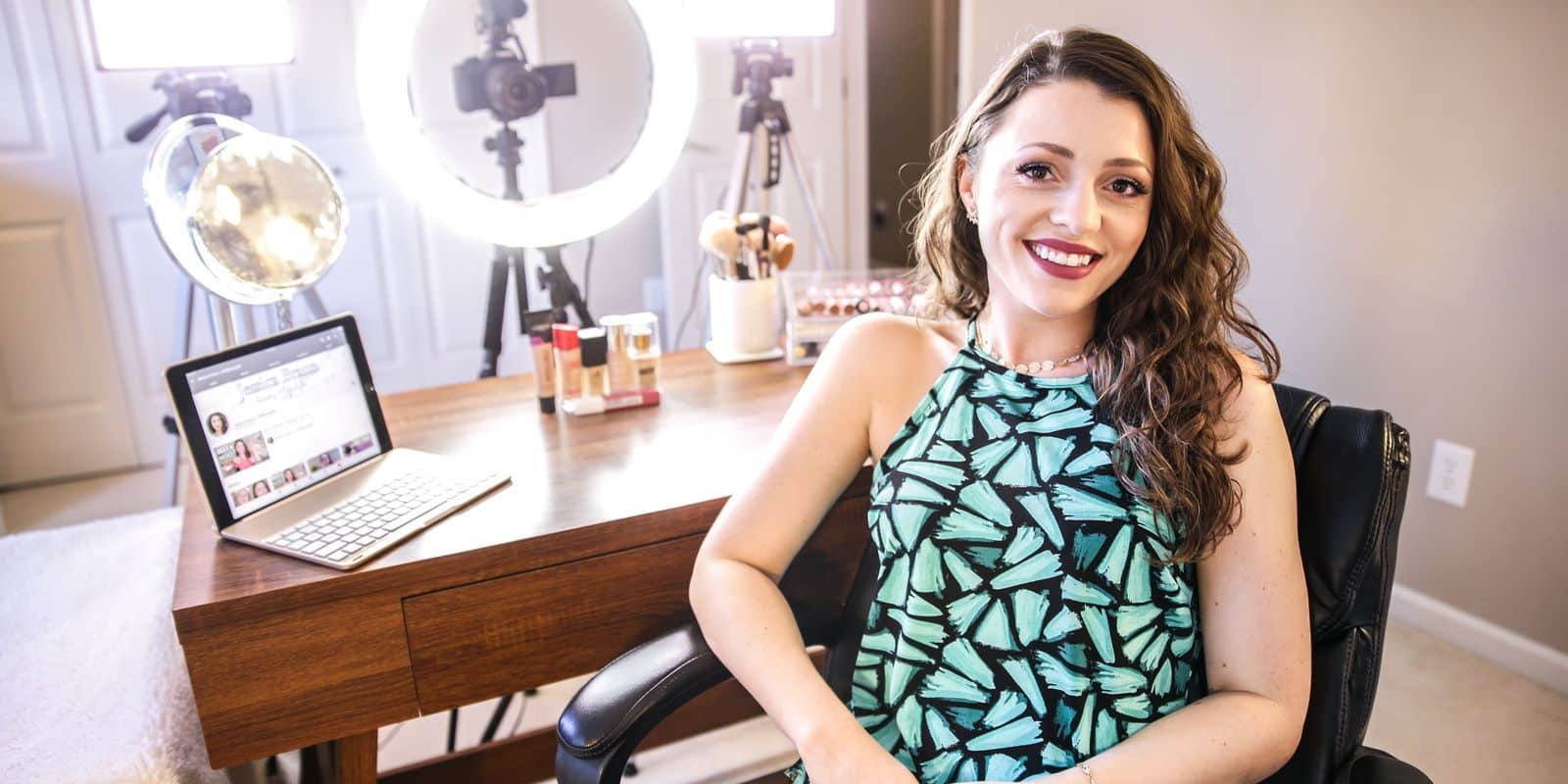 Jessica Braun Net Worth - Net Worth Post