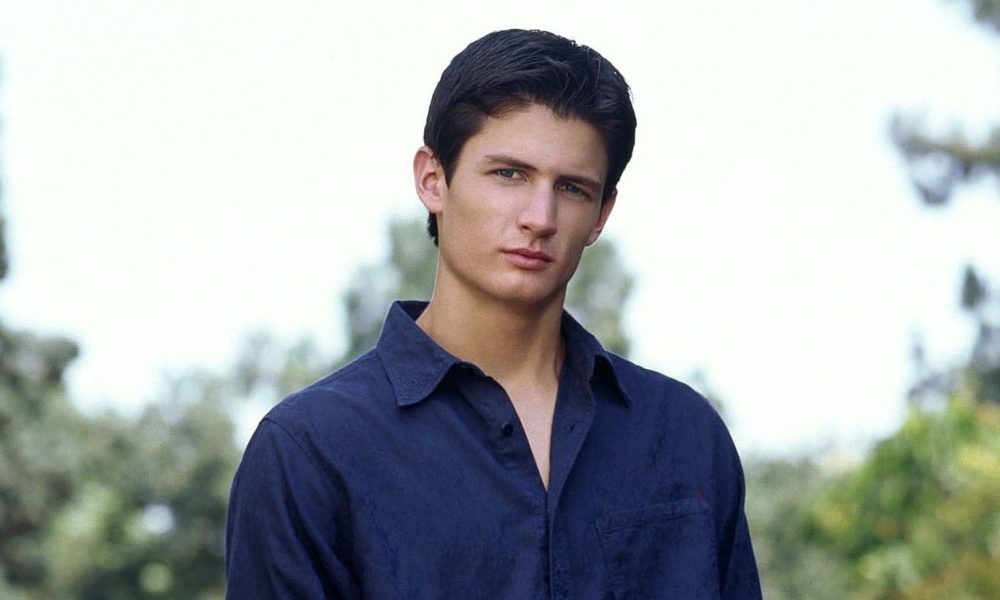 Who is James Lafferty married to? Alexandra Park, wife, net worth - Net ...