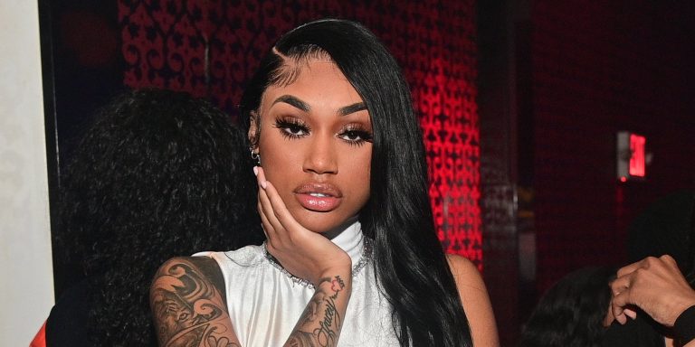 Jania Meshell Wiki: Age, Height, Boyfriend, Net Worth, Biography - Net ...