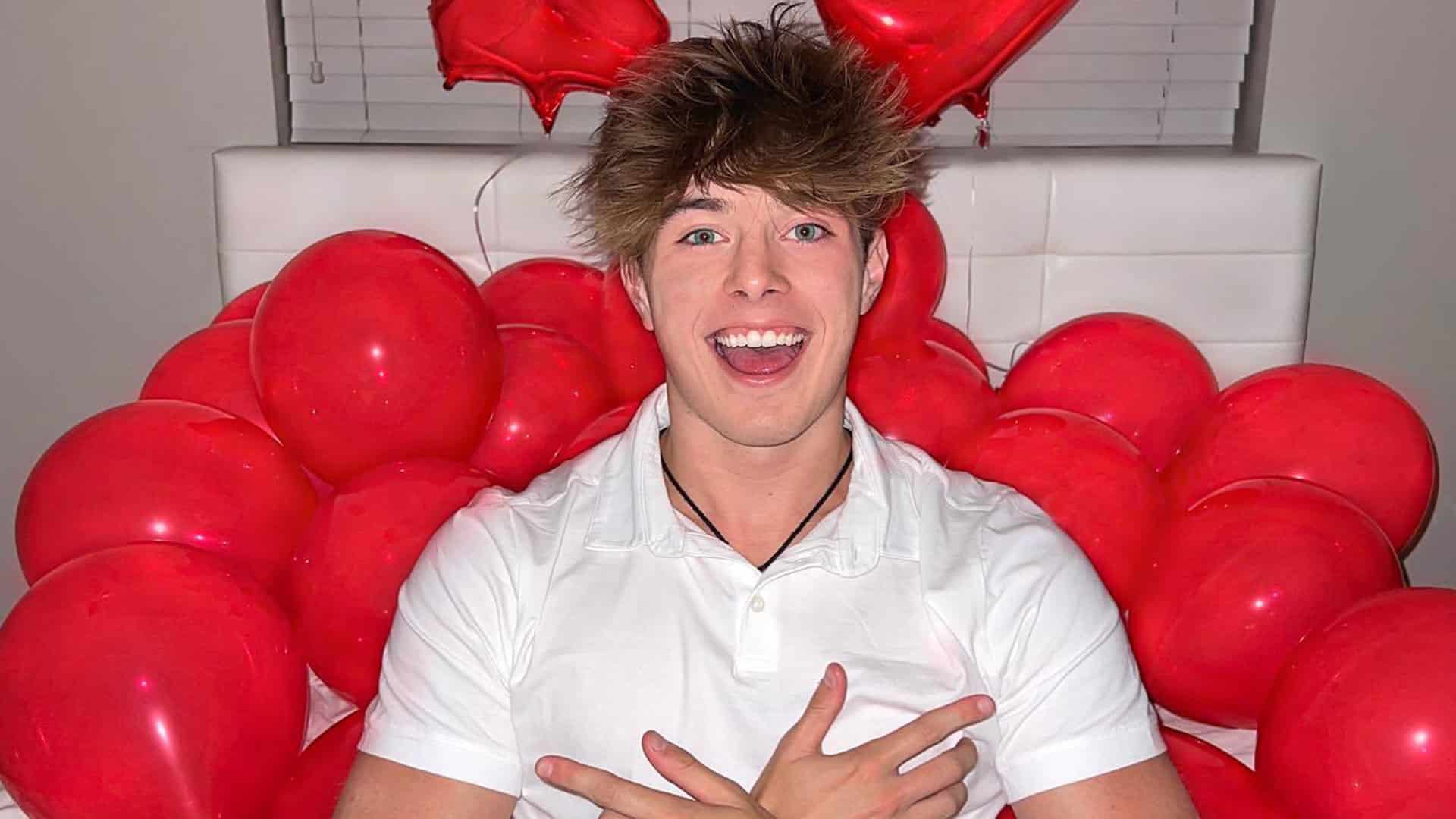 What is Jeremy Hutchins famous for? His Age, Height, Dating, Bio - Net ...