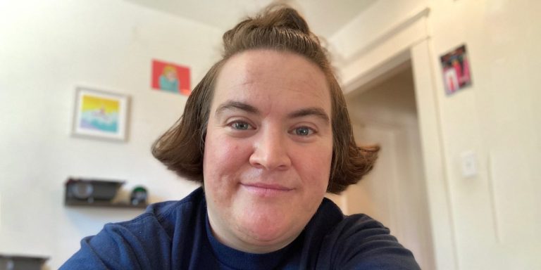 Betsy Sodaro’s Biography: Husband, Disability, Net Worth - Net Worth Post