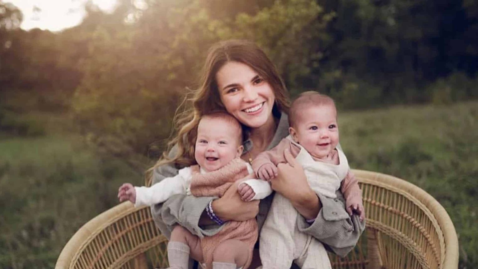 Who is Maia Knight? TikTok Star Who Went Viral with Her Twins - Net ...