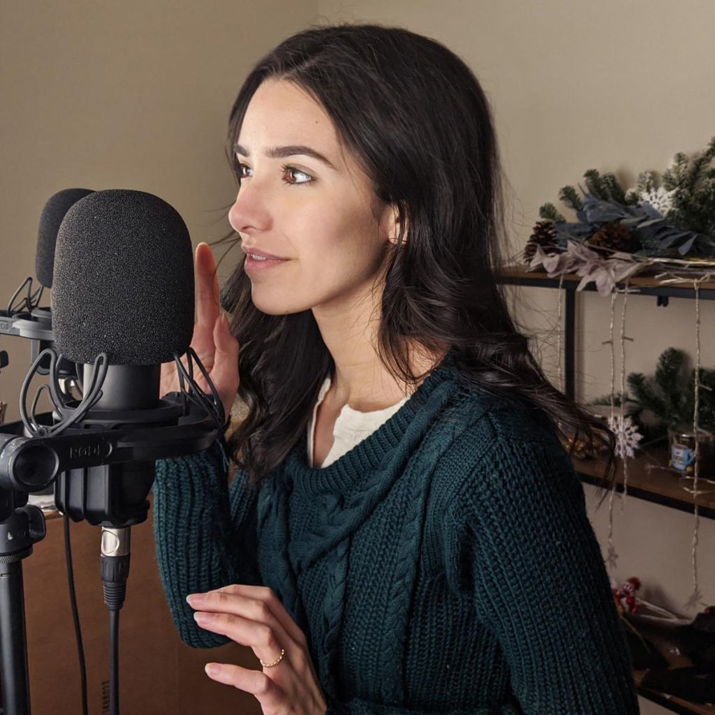 ASMR Glow Wiki: Age, Height, Boyfriend, Youtube Earnings, Bio - Net ...
