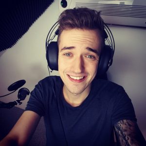 Youtuber Crainer Biography: Real Name, Age, Height, Girlfriend - Net ...