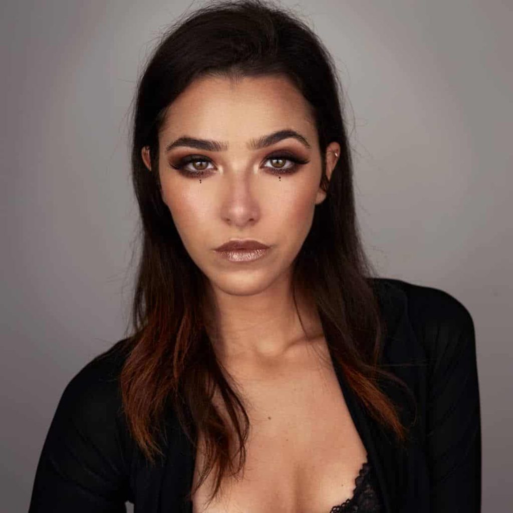 ASMR Glow Wiki: Age, Height, Boyfriend, Youtube Earnings, Bio - Net ...