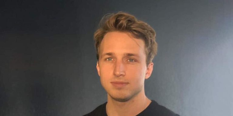 Shayne Topp Height, Age, Girlfriend, Net Worth, Biography - Net Worth Post