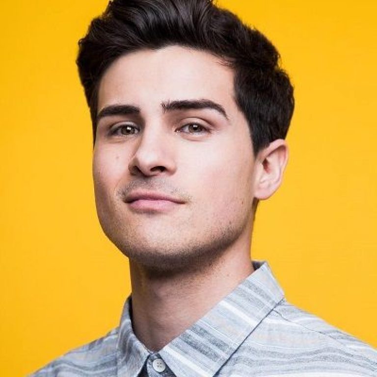 Anthony Padilla (Smosh) Net Worth, Girlfriend, Age, Height, Wiki - Net ...