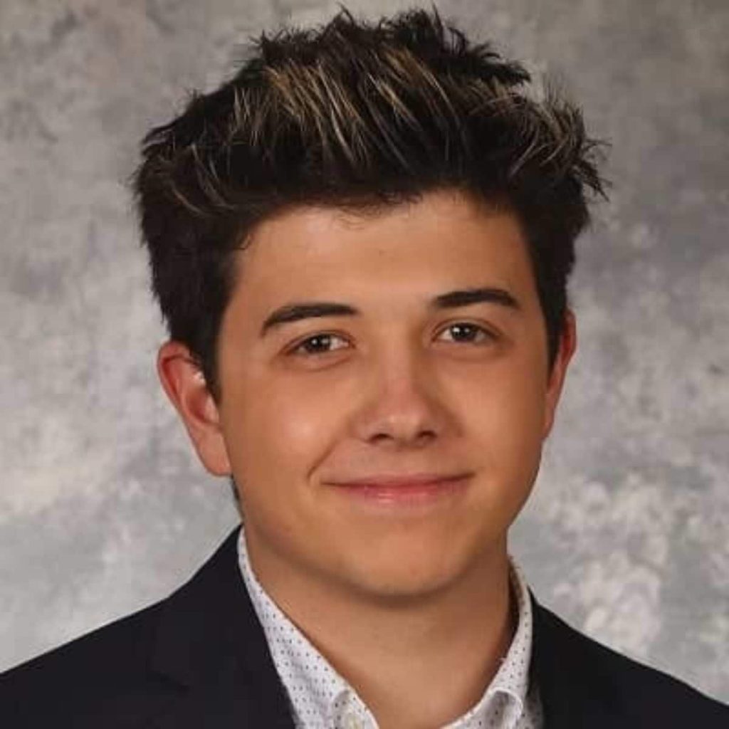 Bradley Steven Perry's Age, Net Worth, Girlfriend, Sister, Parents ...