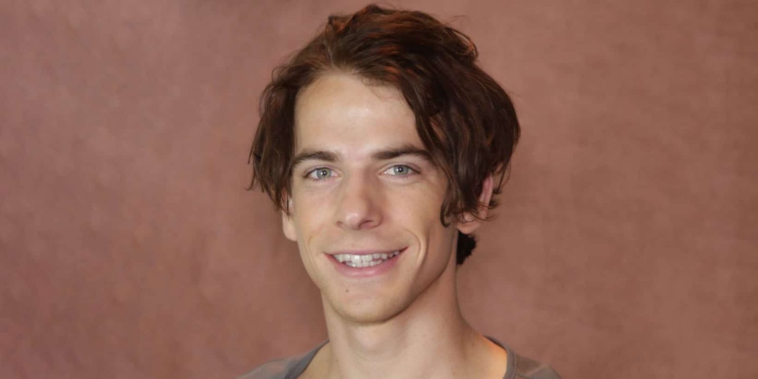 Who is Cherdleys? Girlfriend, Age, Net Worth, Real Name, Wiki - Net ...