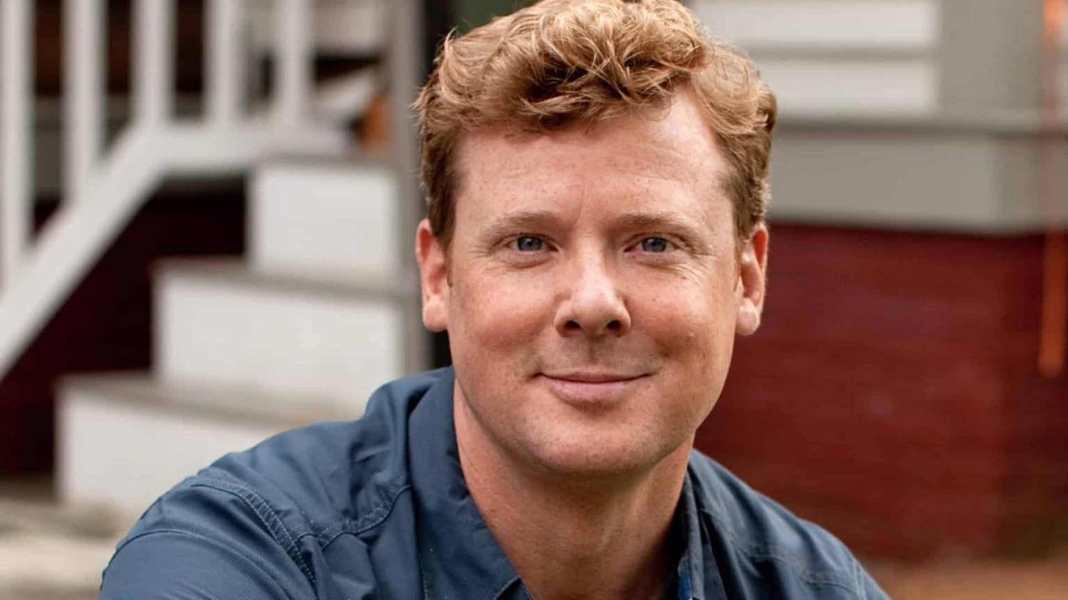 Meet the Man Behind the Hammer: The Rise of Kevin O’Connor from “Ask ...