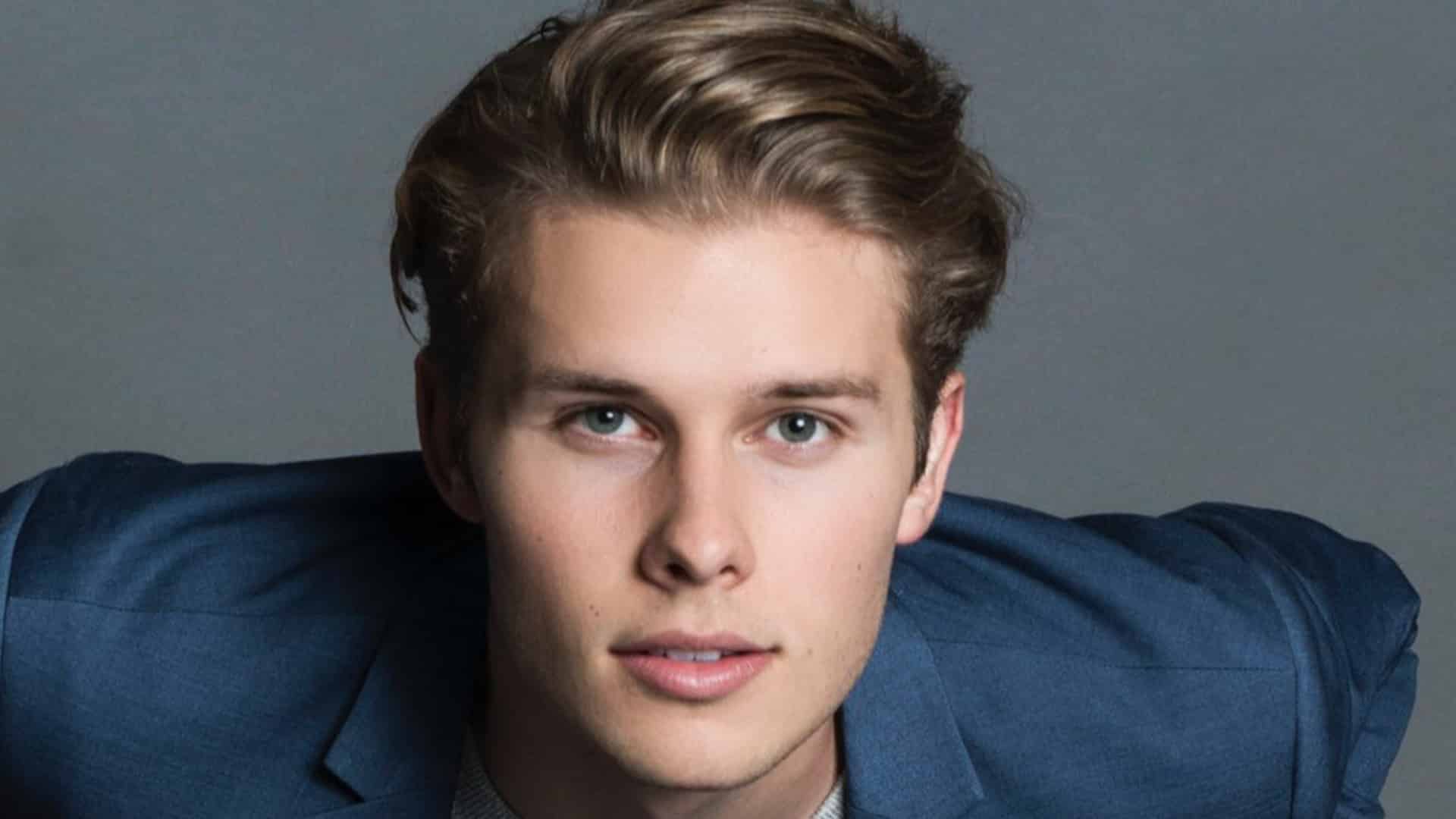 Logan Shroyer Wiki: Height, Age, Girlfriend, Net Worth, Parents - Net ...