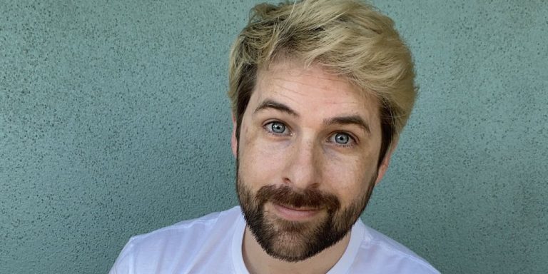 How Old Is Ian Hecox Age Net Worth Girlfriend Height Mom Bio Net Worth Post