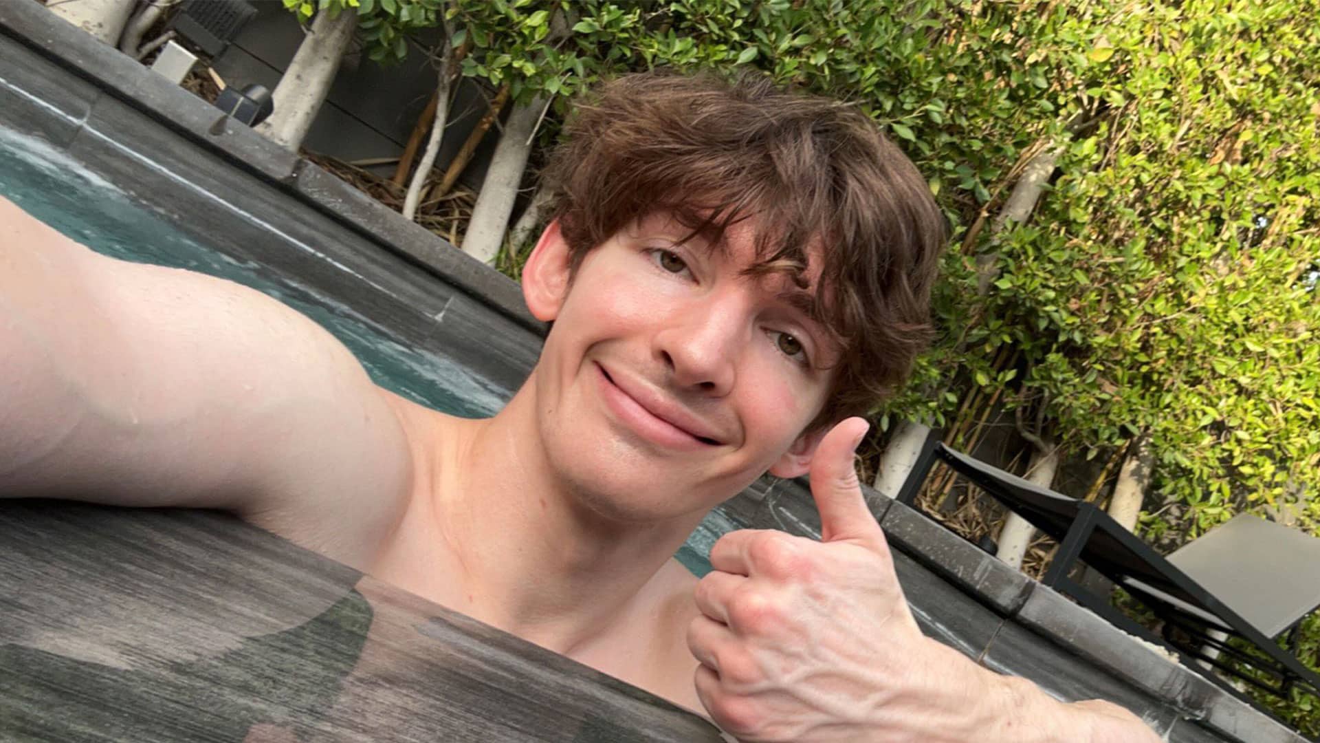 What is Flamingo Albert Famous for? His Age, Height, Net Worth - Net ...