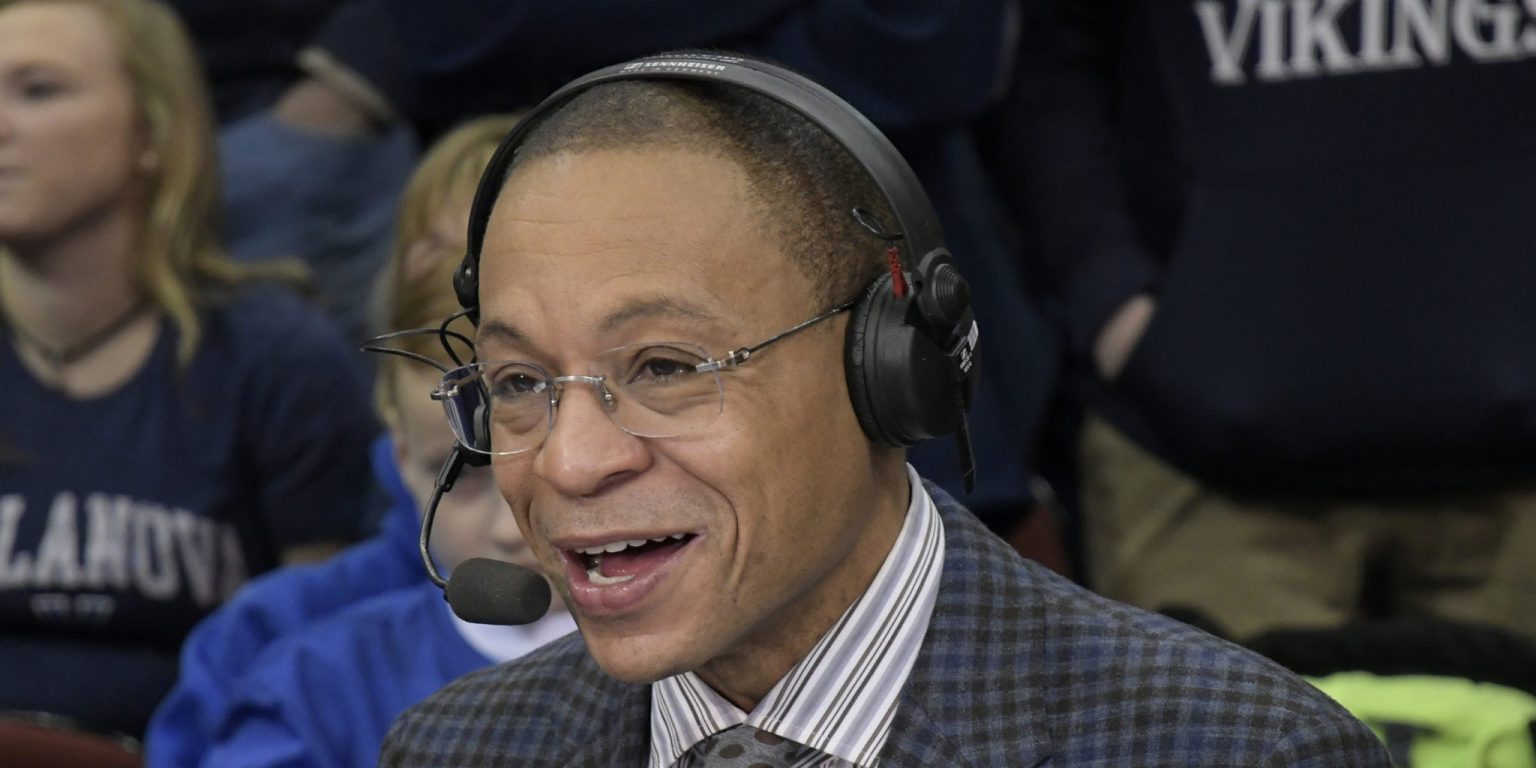 What happened to NFL sportscaster Gus Johnson? Wife, Salary - Net Worth ...