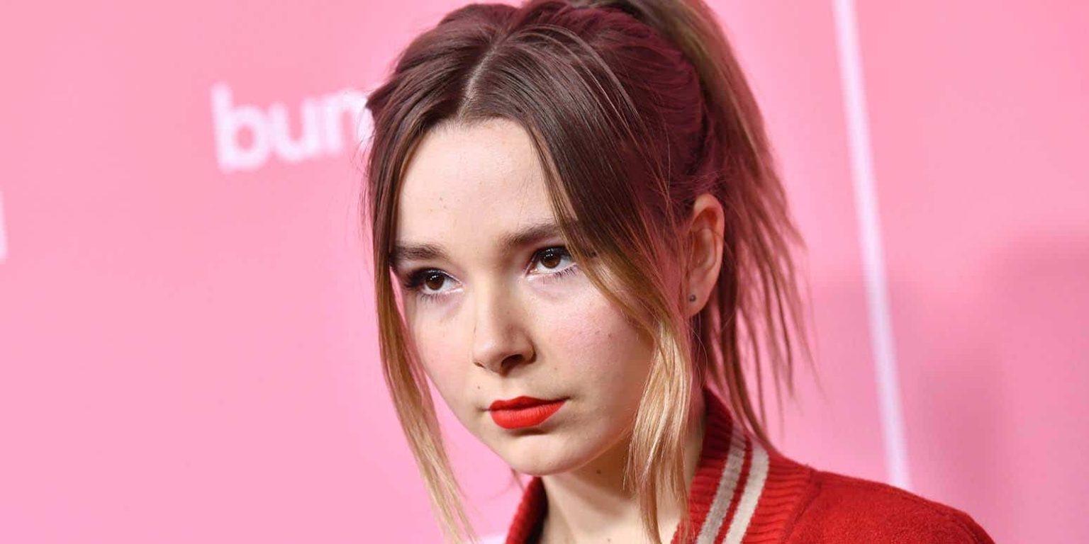 How old is Lydia Night? Age, Boyfriend, Height, Parents, Net Worth ...