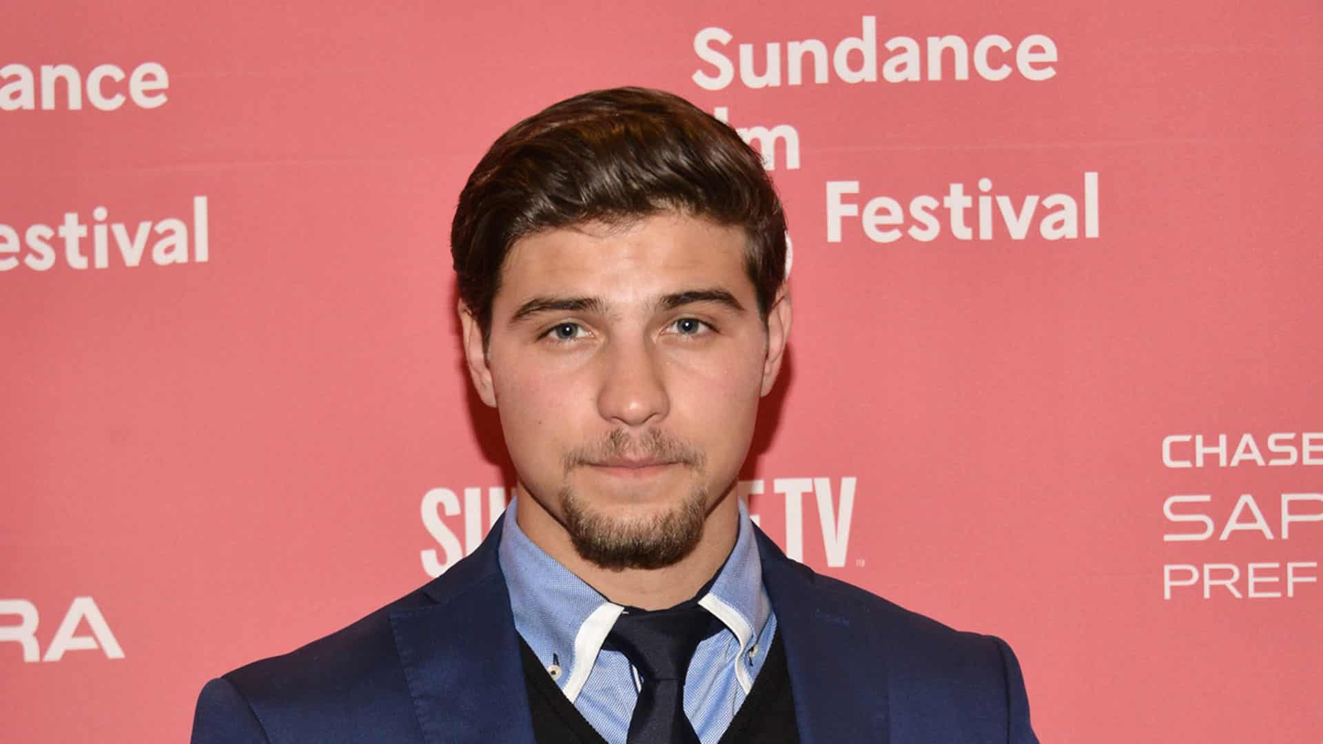What movies is Luke Bilyk in? His Age, Height, Wife, Childs, Bio - Net ...