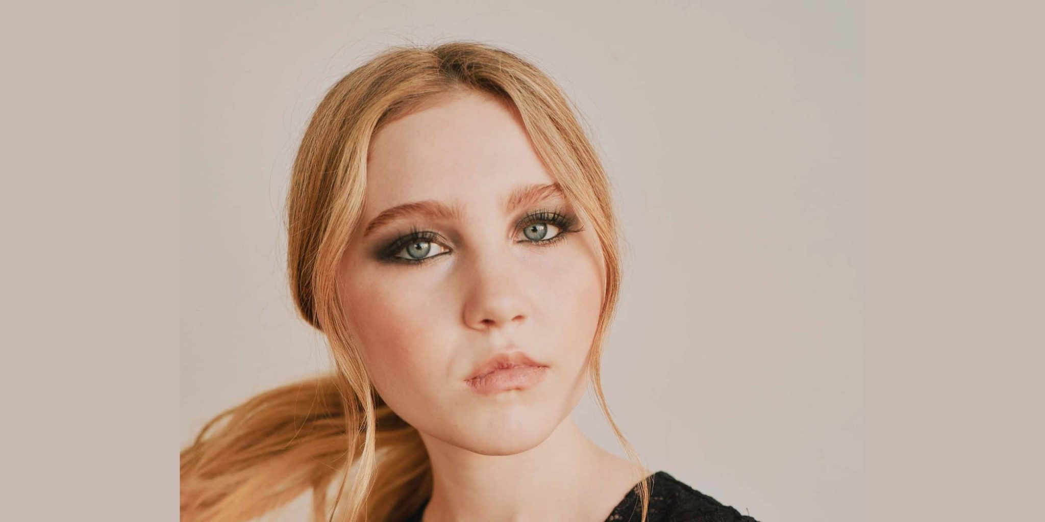 How old is Ella Anderson? Age, Height, Boyfriend, Parents, Wiki - Net ...