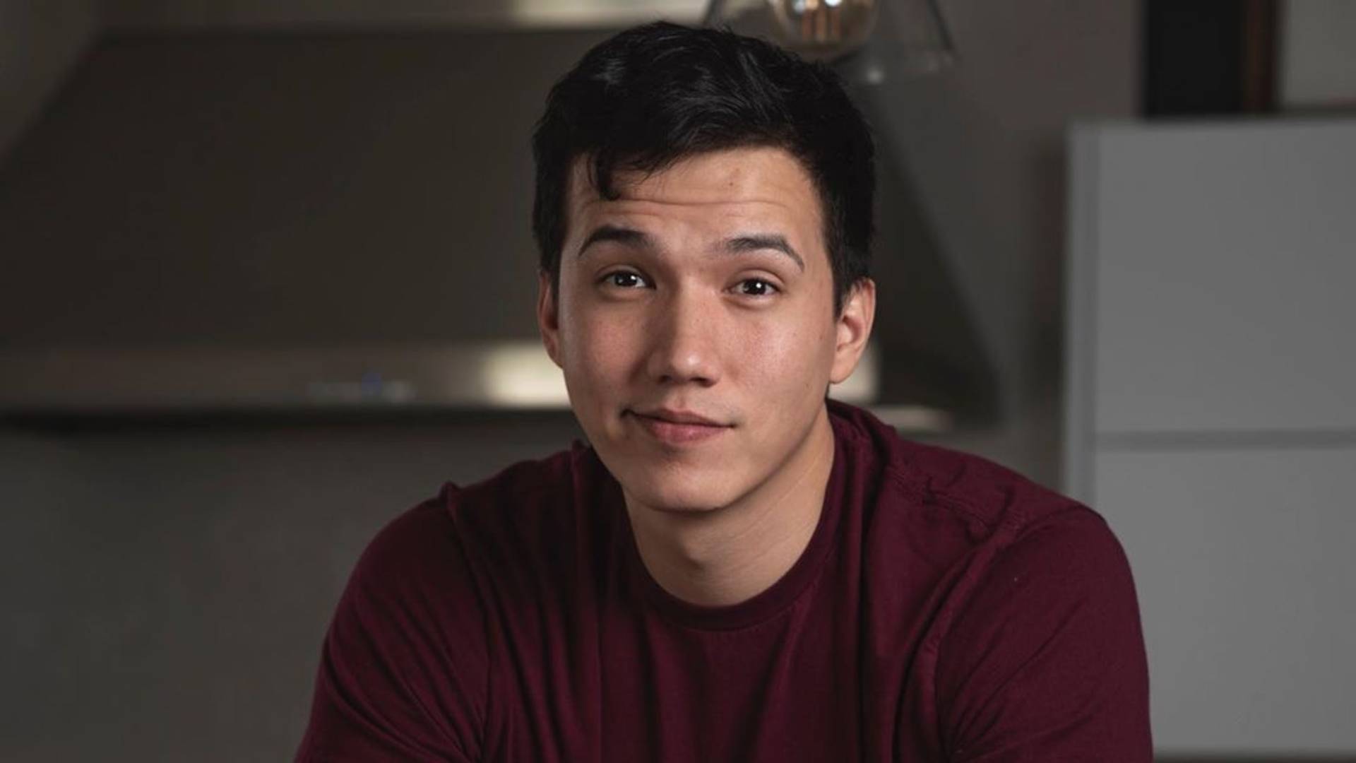 What does Aaron Burriss do? His Age, Height, Dating, Net Worth - Net ...