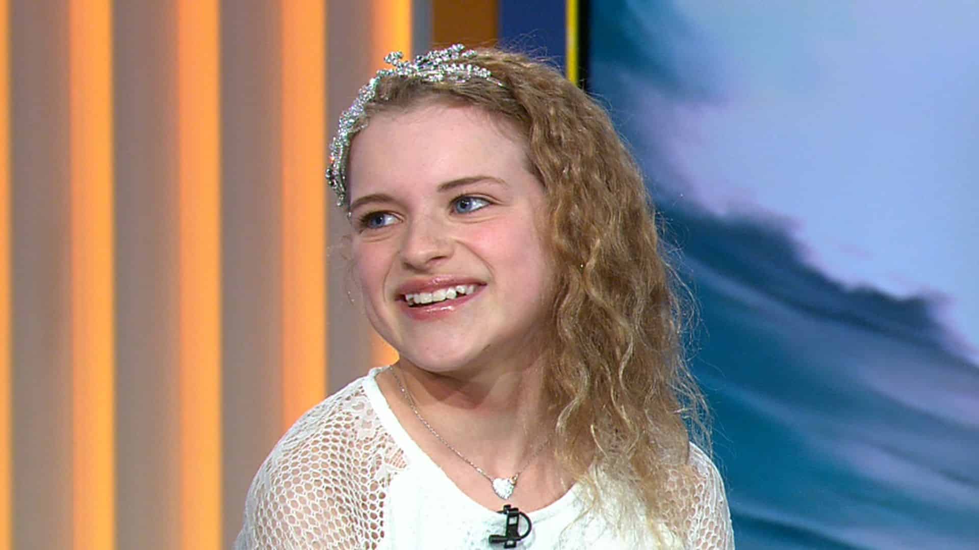 Why is Sabre Norris famous? Her Age, Height, Parents, Siblings - Net ...