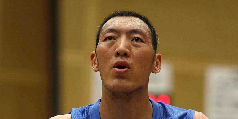 How tall is Sun Mingming? Height, Weight, Shoe Size, Net Worth - Net ...