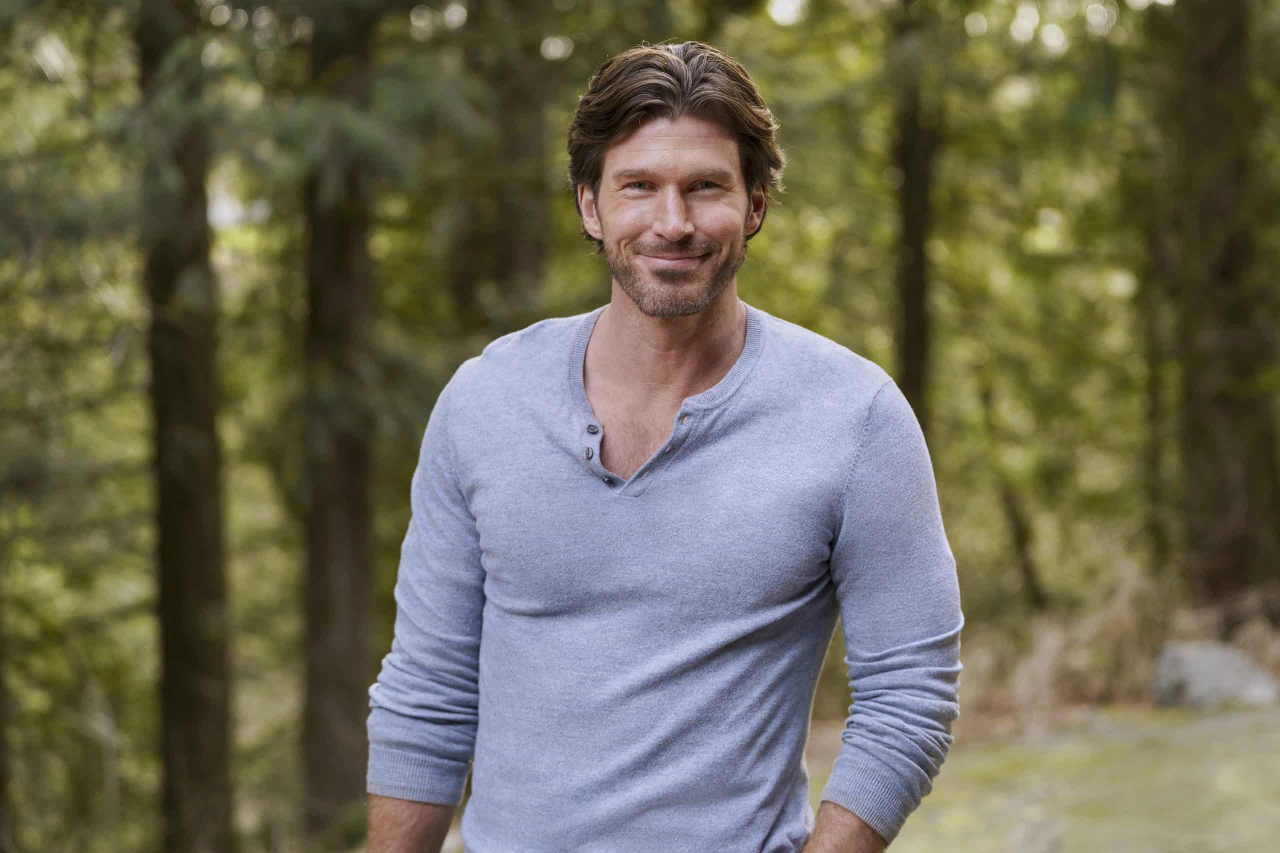 Who is Christopher Russell married to? Wife, Net Worth, Height - Net ...