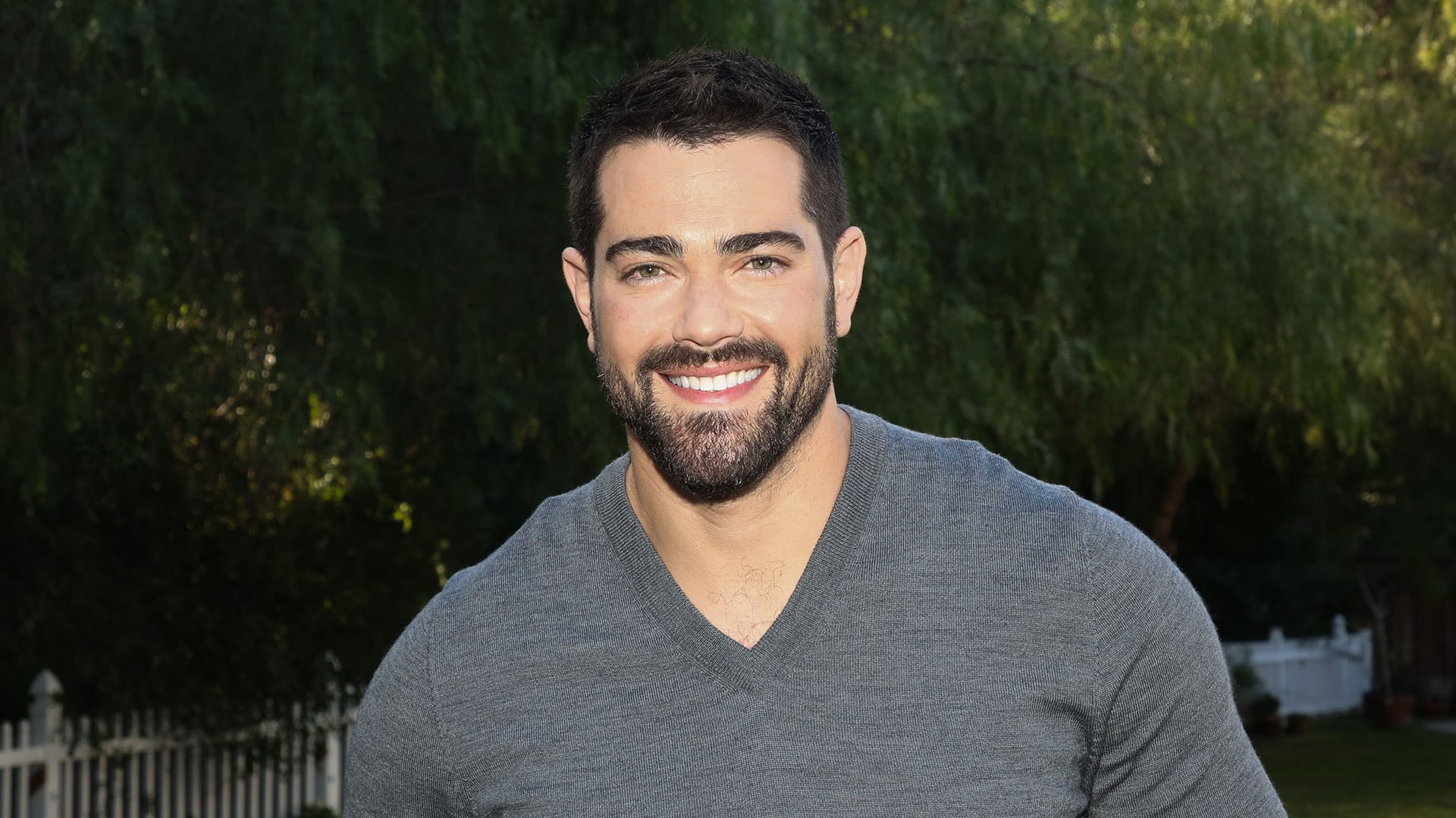 The "Reason" Why Jesse Metcalfe (Trace Riley) Left Chesapeake Shores ...