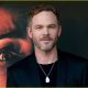 Shawn Ashmore Wiki: Twin Brother Aaron Ashmore, Wife, Height - Net ...