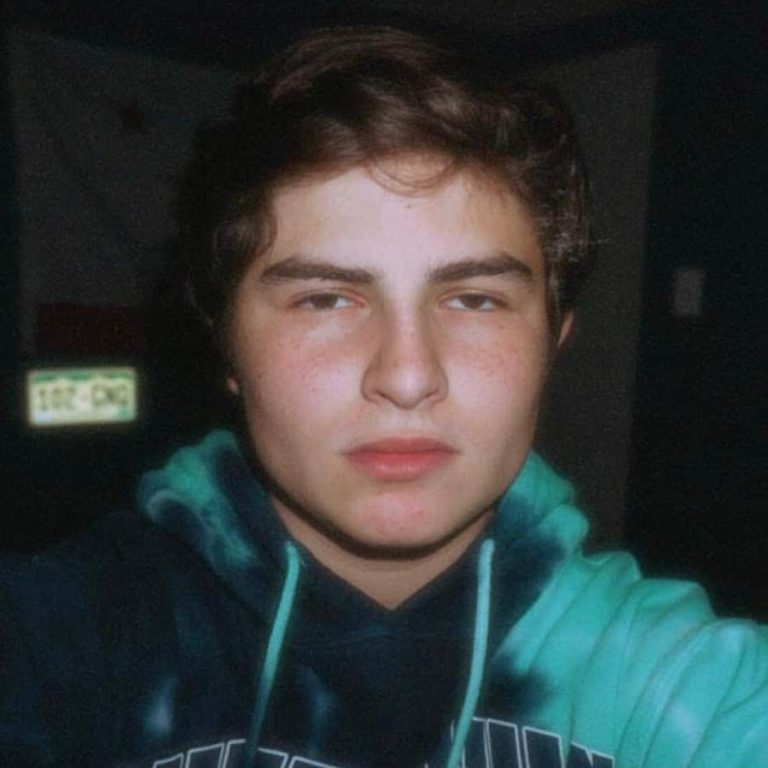 Who is YouTuber Alpharad? Age, Wife, Net Worth, Height, Wiki - Net ...