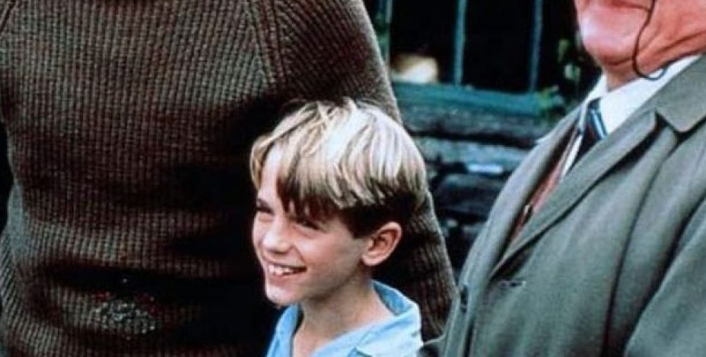 Max Irons's Brother Samuel Irons Age, Height, Wife, Net Worth - Net ...