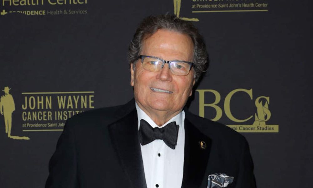Is Patrick Wayne still alive? Net Worth, Children, Wife, Height - Net ...