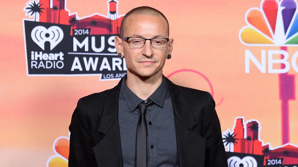 Who is Lila Bennington? Her Age, Twin Sister, Parents, Career, Bio ...