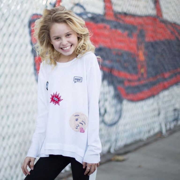 How old is Ruby Rose Turner? Age, Sister, Height, Boyfriend, Wiki - Net ...