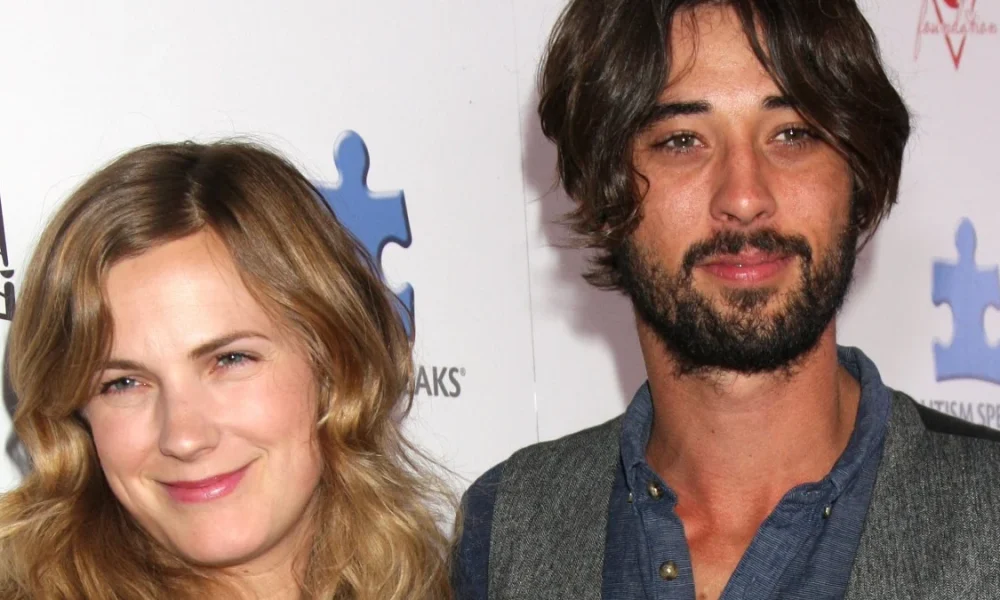 Anna Axster Wiki: Ryan Bingham breakup, Net Worth, Children - Net Worth ...