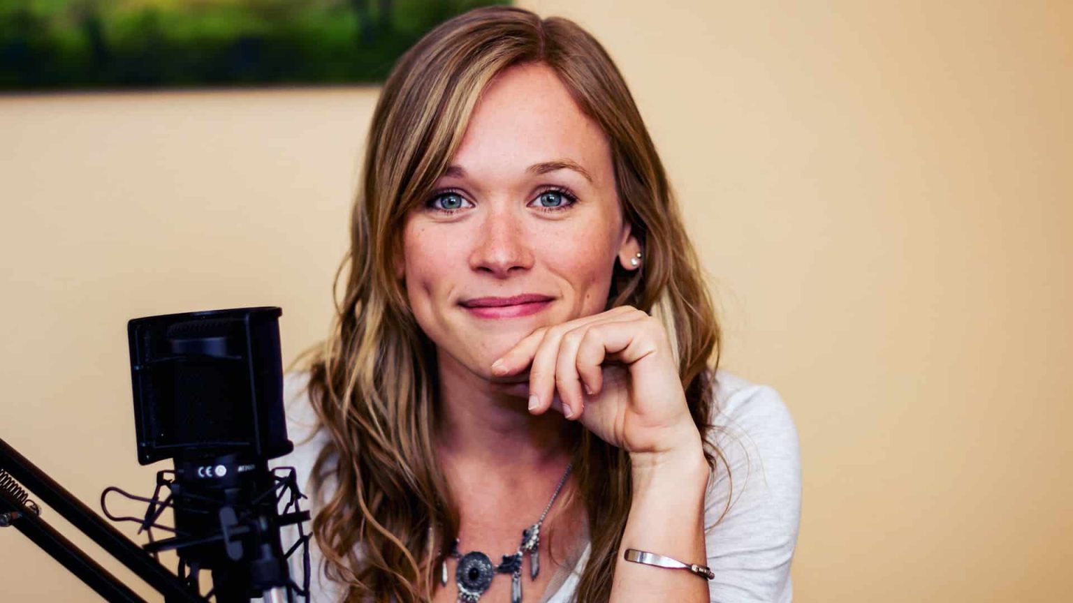 Sanni McCandless: The Woman Behind Alex Honnold’s Success - Net Worth Post