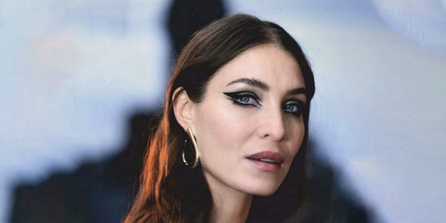 The Truth About Bill Skarsgård's Long Term Partner Alida Morberg - Net ...