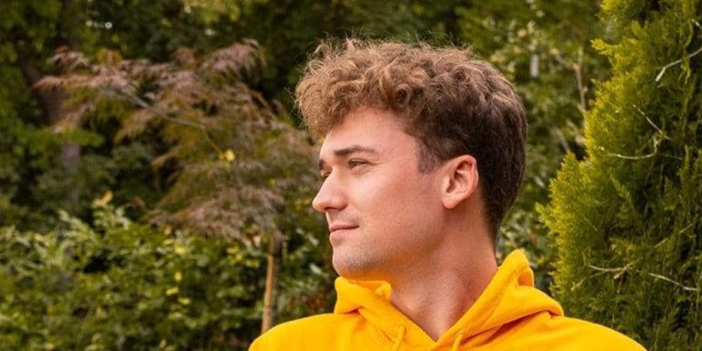 Youtuber Crainer Biography: Real Name, Age, Height, Girlfriend - Net ...